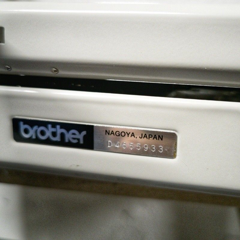 Machine à écrire Brother Deluxe 900 | L'Atelier Imparfait