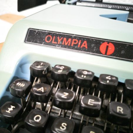 Machine à écrire Olympia Standard | L'Atelier Imparfait