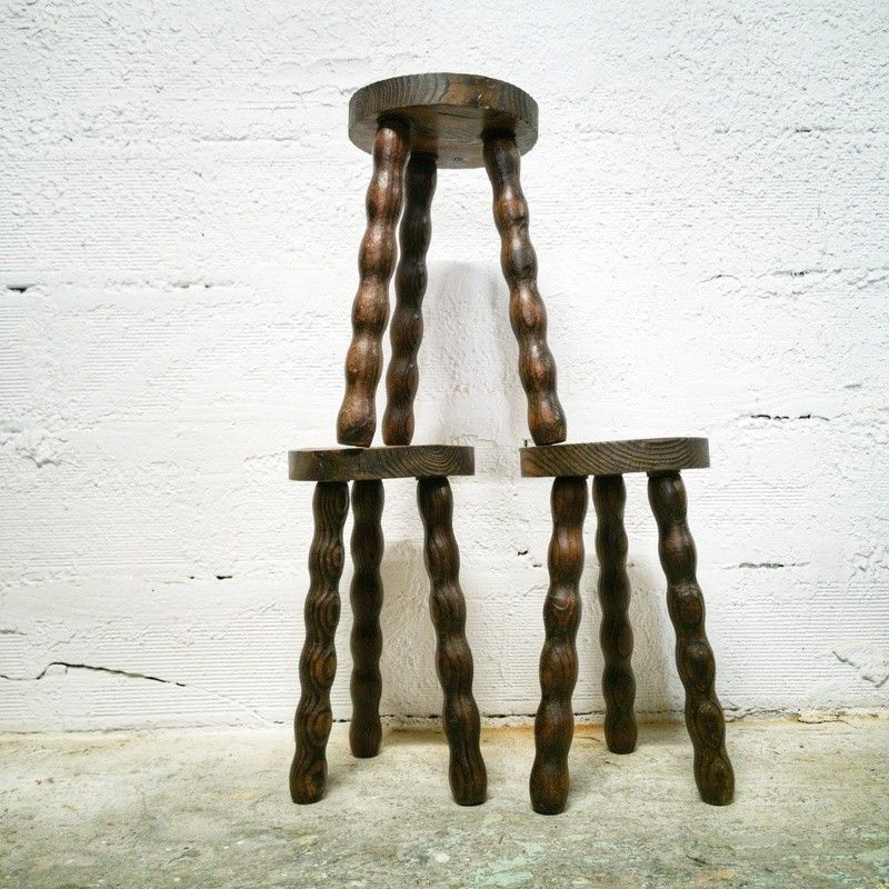 Tabouret en Bois Tourné Tripode | L'Atelier Imparfait