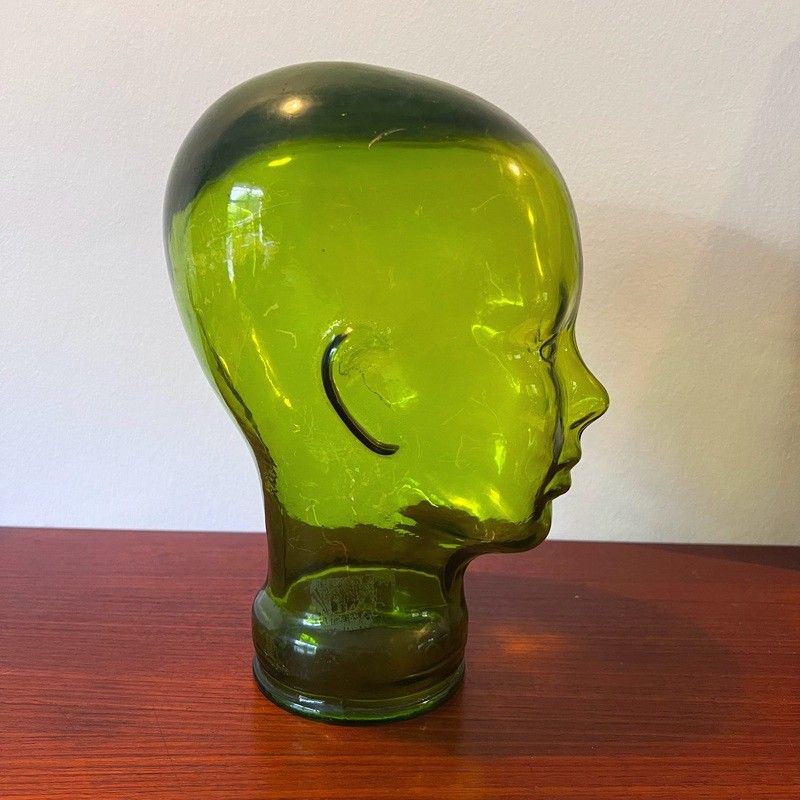 Tête en verre vert | L'Atelier Imparfait
