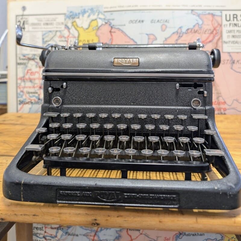 Machine à écrire Royal KMM - 1945 | L'Atelier Imparfait
